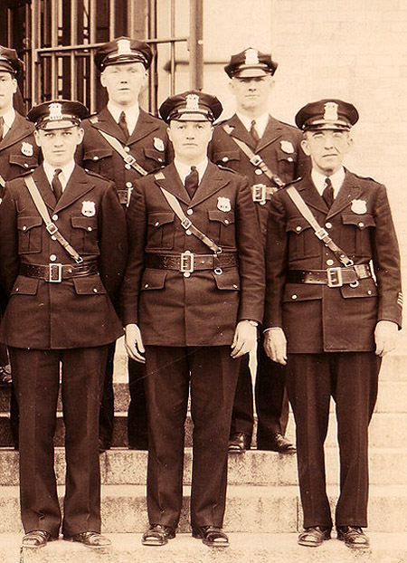 Mystery 1930 NYS Prison Guards Photo -- right side